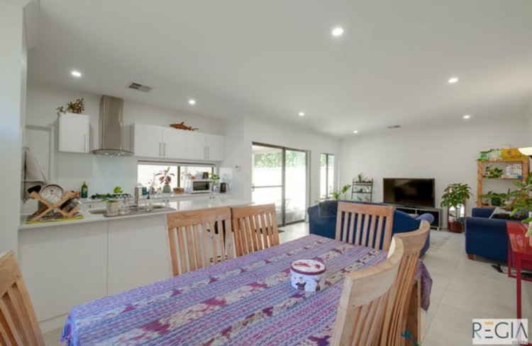 Share house Wilson, Perth | $183pw, 3 bedroom house | FlatmateFinders ...