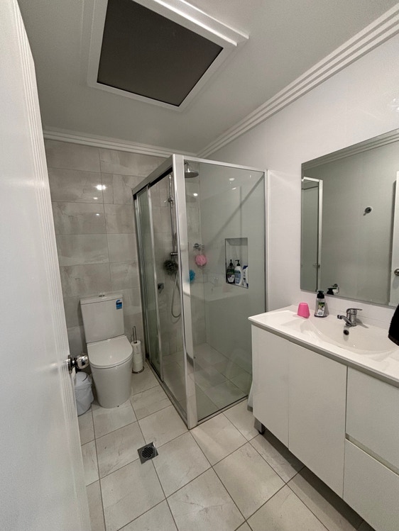Share house Fairfield West, Sydney | $185pw, 4+ bedroom house ...