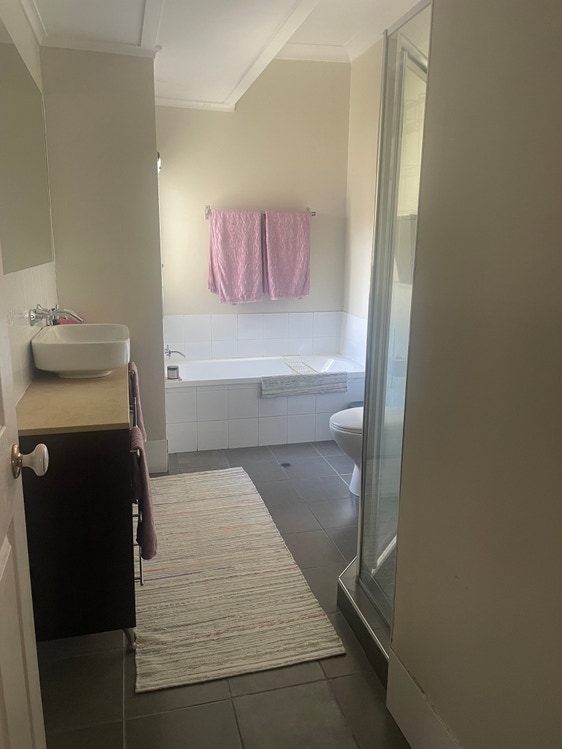 Share house East Brisbane, Brisbane | $395pw, 3 bedroom house ...