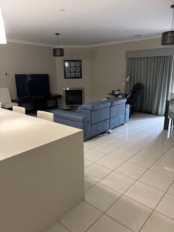 Share house Pakenham, Melbourne | $375pw, 2 bedroom house ...