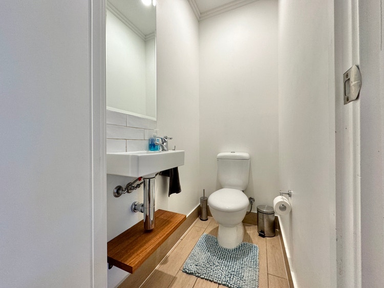 Share house Robina, Gold Coast | $300pw, 3 bedroom house ...