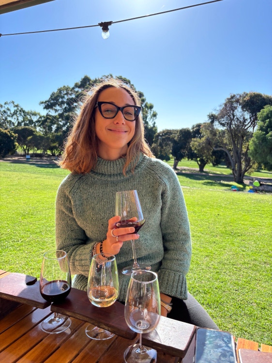 Laura, Woman (str), 25 – 30 yrs - Looking in Perth - Inner ...