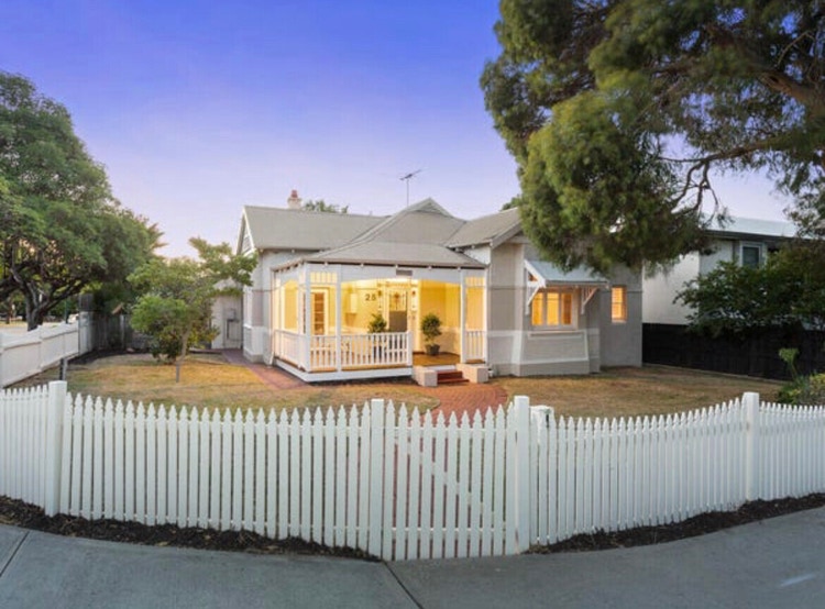 Share house Nedlands, Perth | $300pw, 4+ bedroom house ...