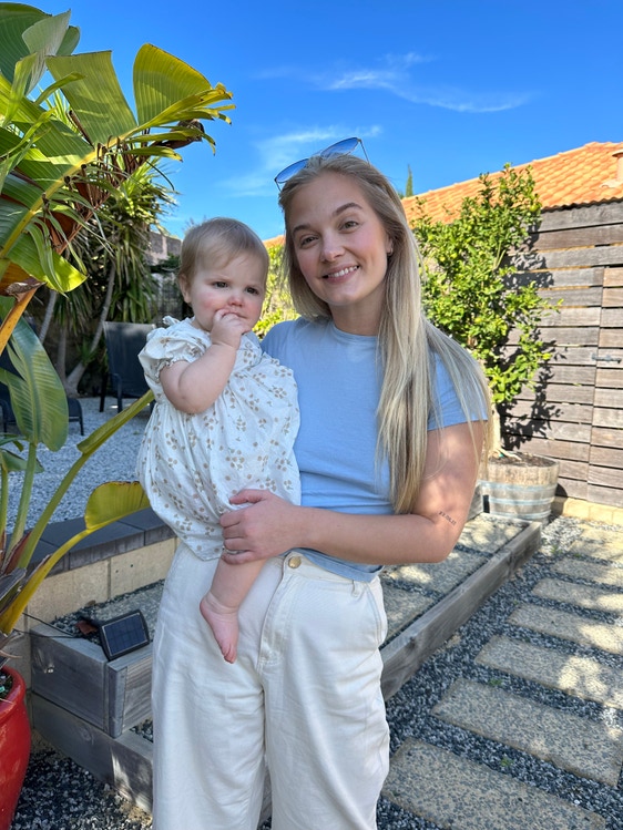 Nicky, Woman (str), 18 to 24 yrs - Looking in Perth - Inner ...