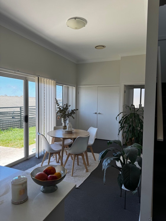 Share house Mount Hutton, Newcastle and Lake Macquarie | $270pw, 3 ...
