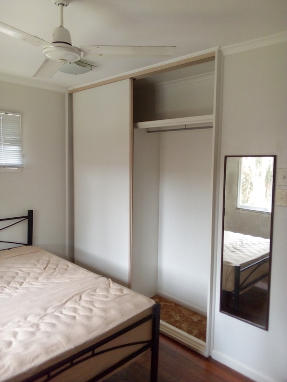 Share house Macgregor, Brisbane | $240pw, 3 bedroom house ...