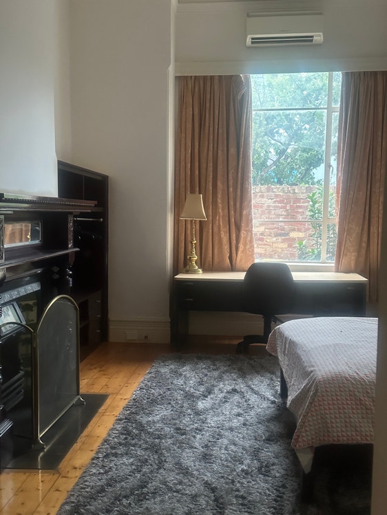 Share house Southbank, Melbourne | $225pw, 3 bedroom house ...