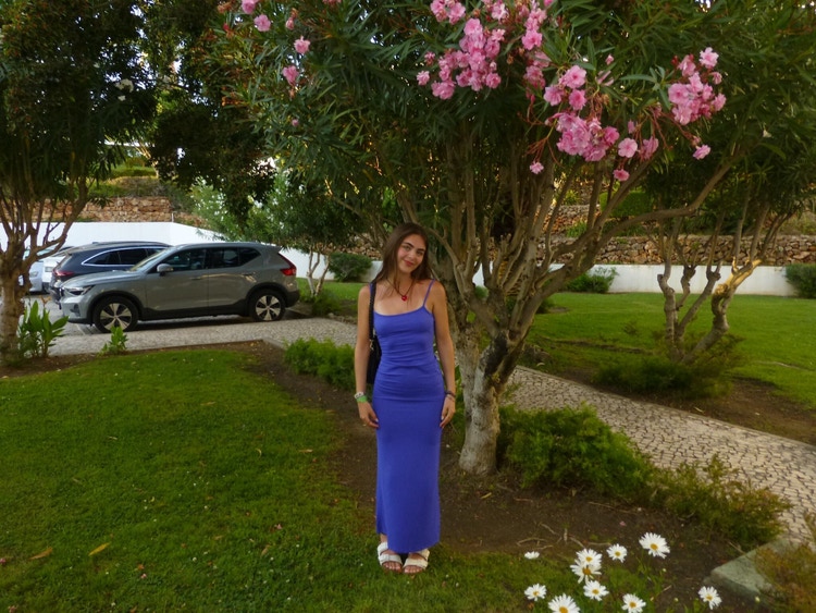 Izzy, Woman (str), 18 to 24 yrs - Looking in Melbourne - Inner ...