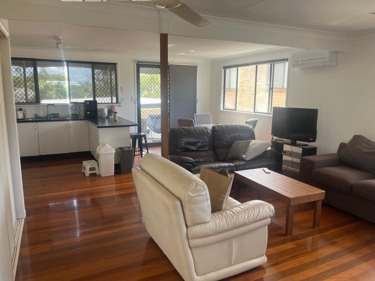Share house Broadbeach Waters, Gold Coast | $350pw, 3 bedroom house ...
