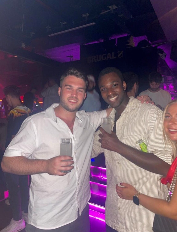 Cameron, Man (str), 18 to 24 yrs - Looking in Sydney - Northern Beaches ...