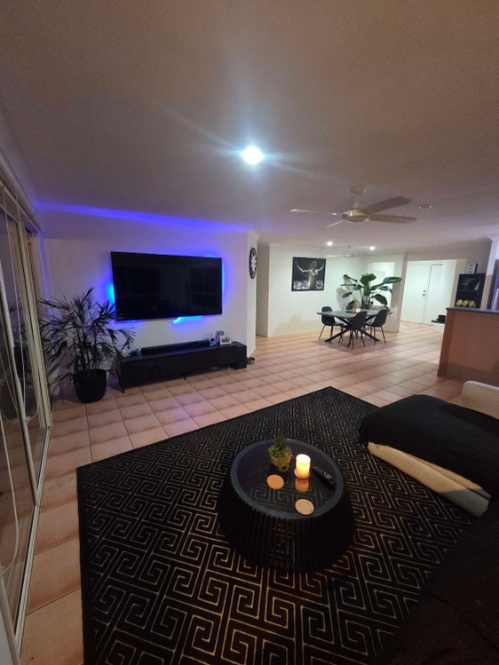 Share house Varsity Lakes, Gold Coast | $450pw, 3 bedroom house ...
