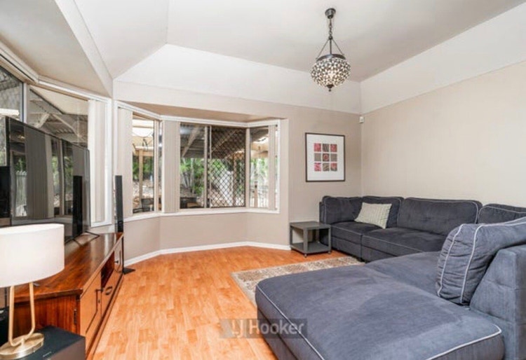 Share house Forest Lake, Brisbane | $265pw, 4+ bedroom house ...