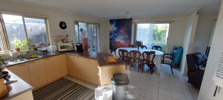 Share house Mulgrave, Melbourne | $250pw, 3 bedroom house ...