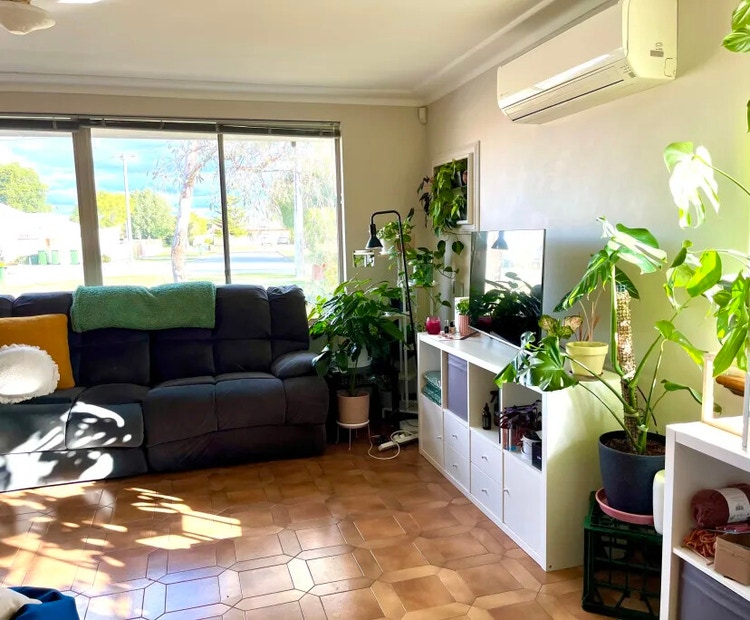 Share house Embleton, Perth | $250pw, 3 bedroom house | FlatmateFinders ...
